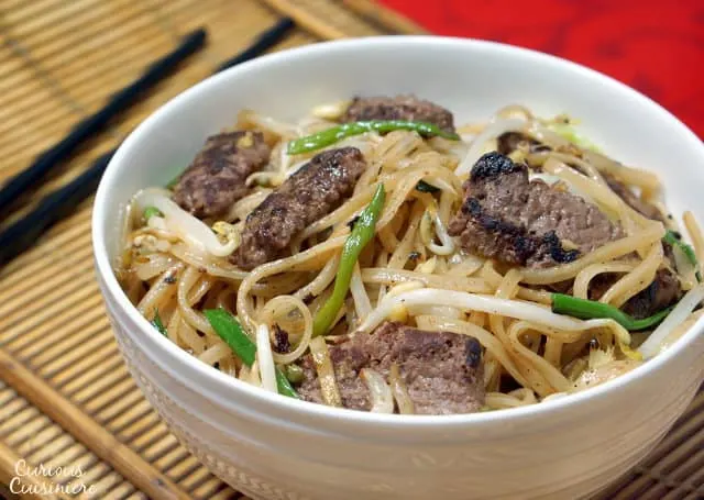 Beef Chow Fun (Cantonese Beef Noodle Stir Fry) • Curious Cuisiniere