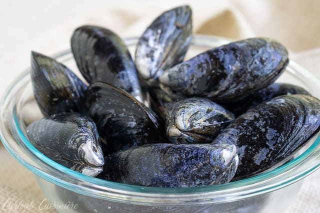 Galician Style Mussels In White Wine And An Albariño Wine Pairing ...