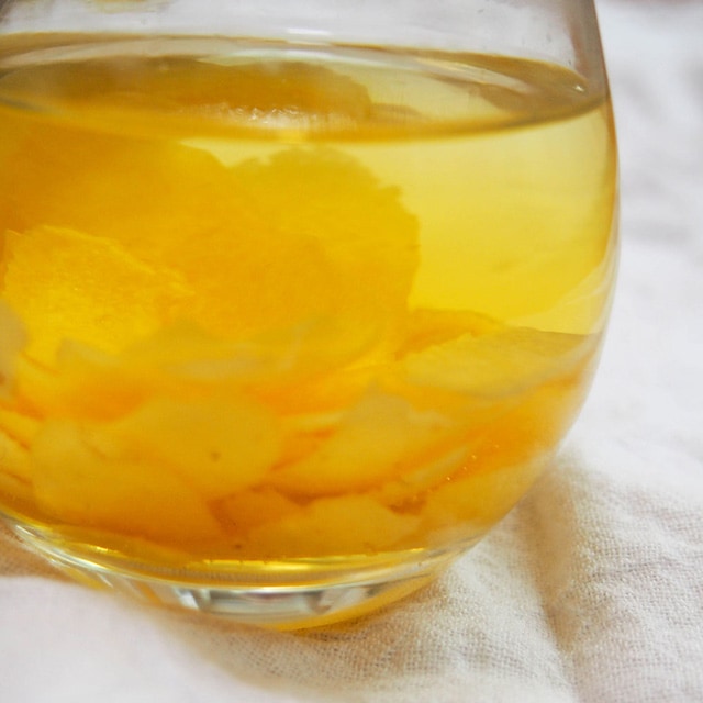 Homemade Limoncello Recipe • Curious Cuisiniere