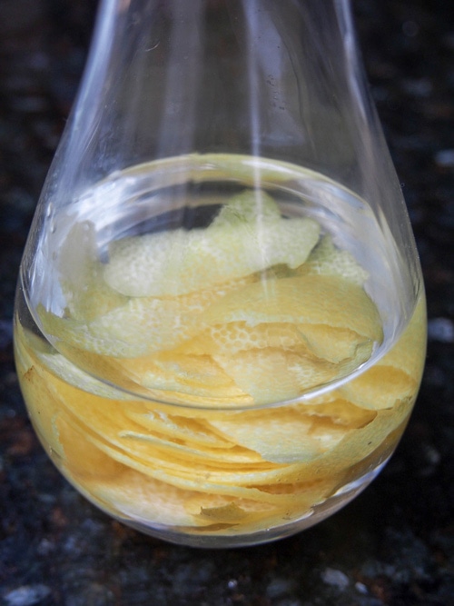 Homemade Limoncello Recipe • Curious Cuisiniere