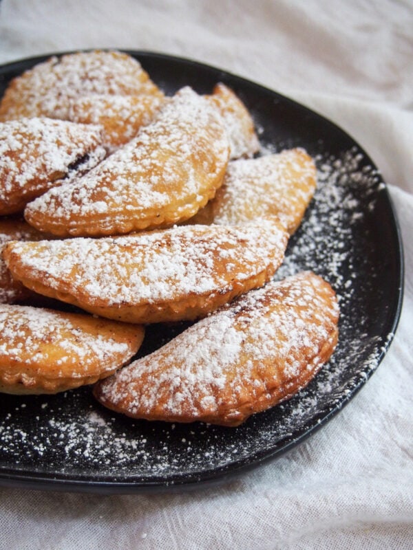 Ravioli Dolce (Italian Sweet Ravioli) • Curious Cuisiniere