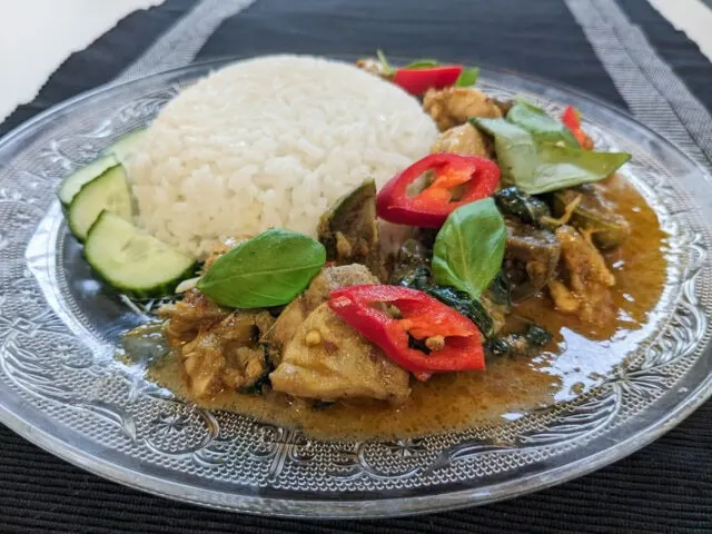 Cha Kroeung Pailin (Cambodian Lemongrass Chicken) • Curious Cuisiniere